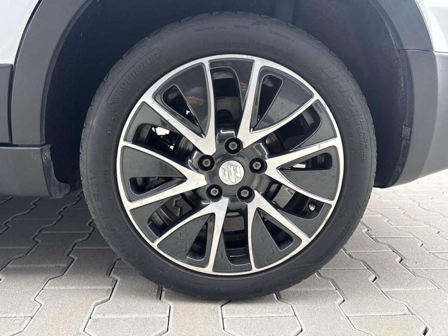 Balts Suzuki SX4 2014 Šauļi, ar dzinēja tilpumu 1.59 L un nobraukumu 230 tūkst. km par 3950 €, foto 18 vietnē AUTOMOTO.COM.LV