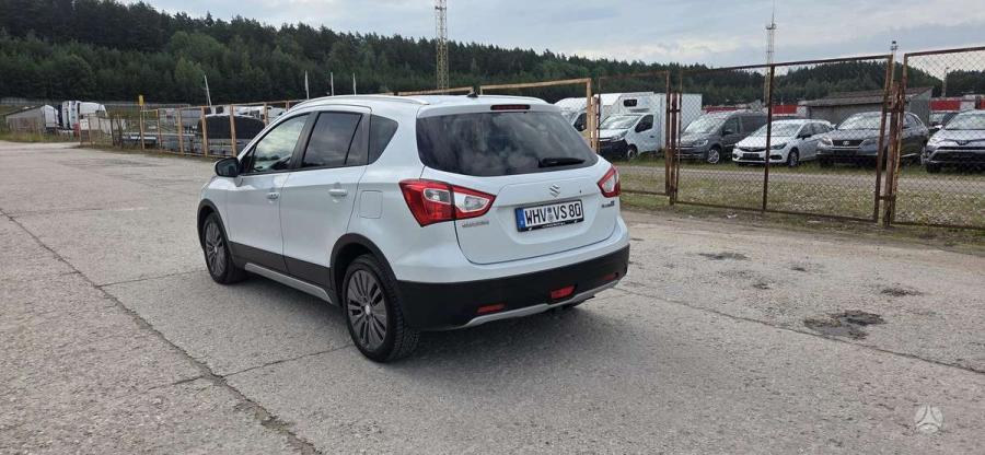 Balts Suzuki SX4 2015 Viļņa, ar dzinēja tilpumu 1.60 L un nobraukumu 240 tūkst. km par 5300 €, foto 9 vietnē AUTOMOTO.COM.LV