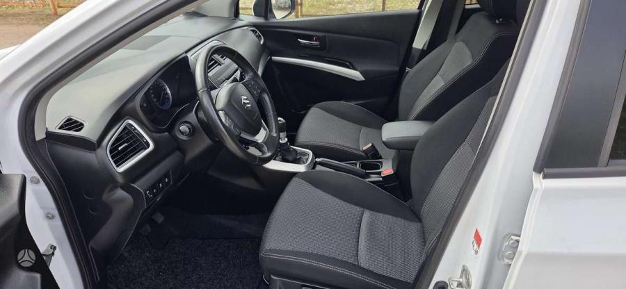 Balts Suzuki SX4 2015 Viļņa, ar dzinēja tilpumu 1.60 L un nobraukumu 240 tūkst. km par 5300 €, foto 13 vietnē AUTOMOTO.COM.LV