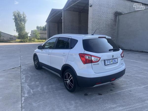 White Suzuki SX4 2015 in Plunge, with an engine capacity of 1.60 L and mileage of 128 thousand km for 8000 €, photo 8 on AUTOMOTO.COM.LV