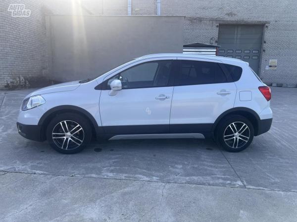 White Suzuki SX4 2015 in Plunge, with an engine capacity of 1.60 L and mileage of 128 thousand km for 8000 €, photo 9 on AUTOMOTO.COM.LV