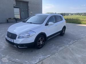 White Suzuki SX4 2015 in Plunge, with an engine capacity of 1.60 L and mileage of 128 thousand km for 8000 €, photo 12 on AUTOMOTO.COM.LV