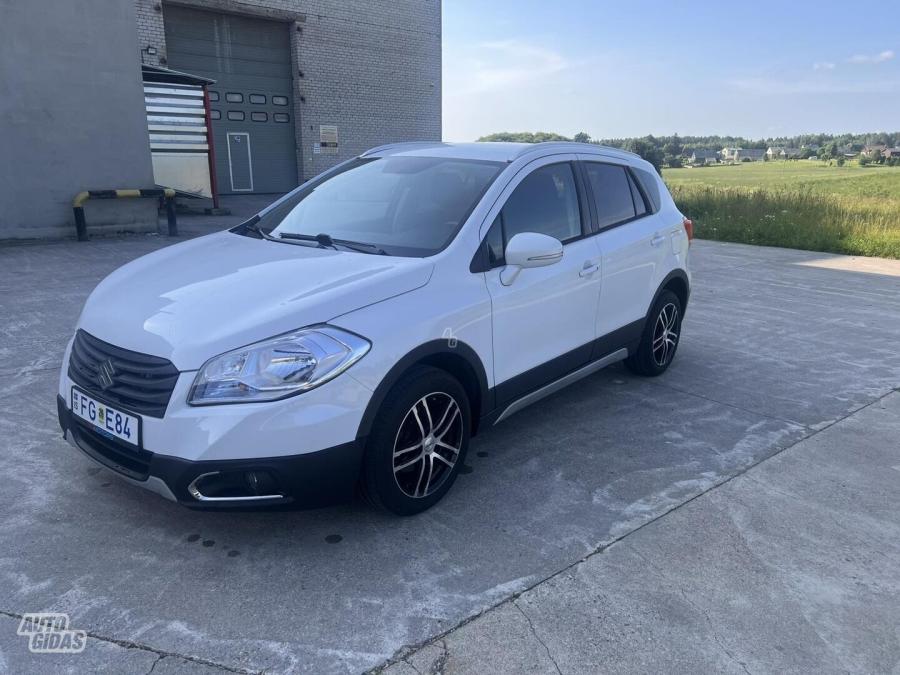 White Suzuki SX4 2015 in Plunge, with an engine capacity of 1.60 L and mileage of 128 thousand km for 8000 €, photo 12 on AUTOMOTO.COM.LV