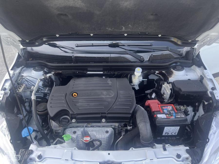White Suzuki SX4 2015 in Plunge, with an engine capacity of 1.60 L and mileage of 128 thousand km for 8000 €, photo 20 on AUTOMOTO.COM.LV