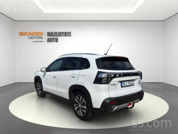 Balts Suzuki SX4 2022 Rīga, ar dzinēja tilpumu 1.40 L un nobraukumu 106 tūkst. km par 15990 €, foto 4 vietnē AUTOMOTO.COM.LV