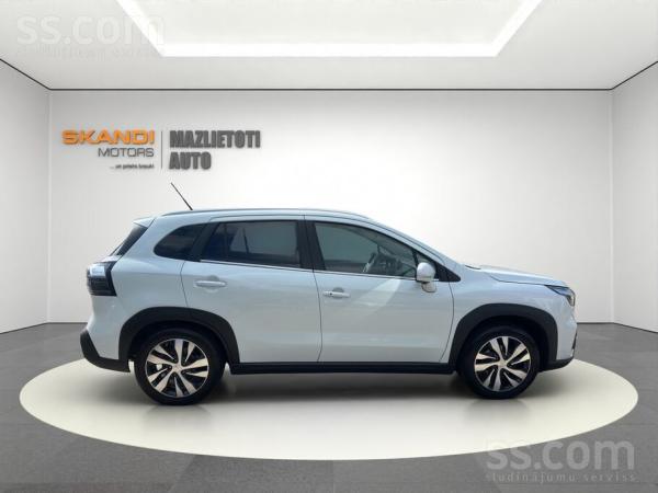 Balts Suzuki SX4 2022 Rīga, ar dzinēja tilpumu 1.40 L un nobraukumu 106 tūkst. km par 15990 €, foto 7 vietnē AUTOMOTO.COM.LV