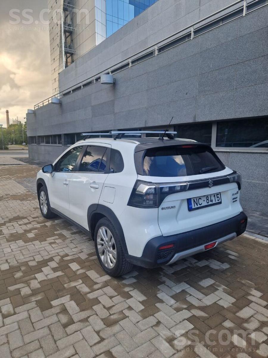 Balts Suzuki SX4 2022 Rīga, ar dzinēja tilpumu 1.40 L un nobraukumu 133 tūkst. km par 16700 €, foto 4 vietnē AUTOMOTO.COM.LV
