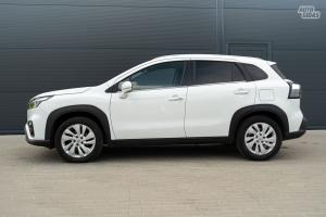 White Suzuki SX4 2023 in Vilnius, with an engine capacity of 1.40 L and mileage of 159 thousand km for 14950 €, photo 8 on AUTOMOTO.COM.LV