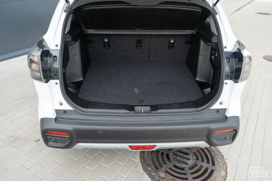 White Suzuki SX4 2023 in Vilnius, with an engine capacity of 1.40 L and mileage of 159 thousand km for 14950 €, photo 21 on AUTOMOTO.COM.LV