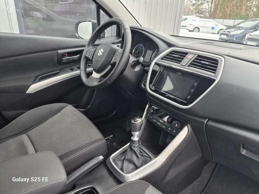 Balts Suzuki SX4 2015 Tauragė, ar dzinēja tilpumu 1.60 L un nobraukumu 248 tūkst. km par 4900 €, foto 8 vietnē AUTOMOTO.COM.LV
