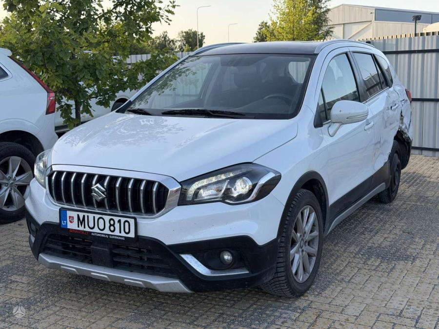 White Suzuki SX4 2018 in Siauliai, with an engine capacity of 1.00 L and mileage of 67 thousand km for 4200 €, photo 1 on AUTOMOTO.COM.LV