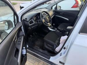 White Suzuki SX4 2018 in Siauliai, with an engine capacity of 1.00 L and mileage of 67 thousand km for 4200 €, photo 18 on AUTOMOTO.COM.LV