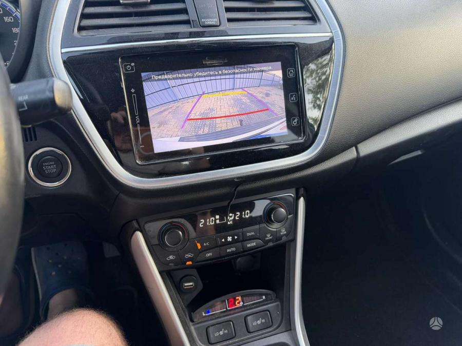 White Suzuki SX4 2018 in Siauliai, with an engine capacity of 1.00 L and mileage of 67 thousand km for 4200 €, photo 23 on AUTOMOTO.COM.LV