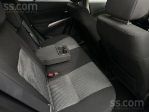 White Suzuki SX4 2022 in Riga, with an engine capacity of 1.40 L and mileage of 54 thousand km for 16550 €, photo 21 on AUTOMOTO.COM.LV