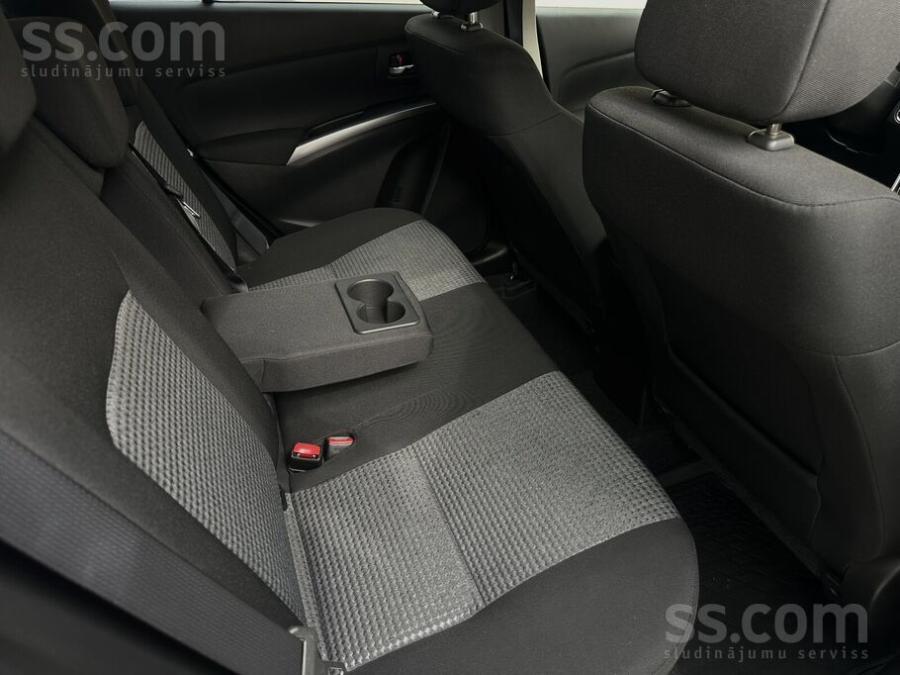 White Suzuki SX4 2022 in Riga, with an engine capacity of 1.40 L and mileage of 54 thousand km for 16550 €, photo 21 on AUTOMOTO.COM.LV
