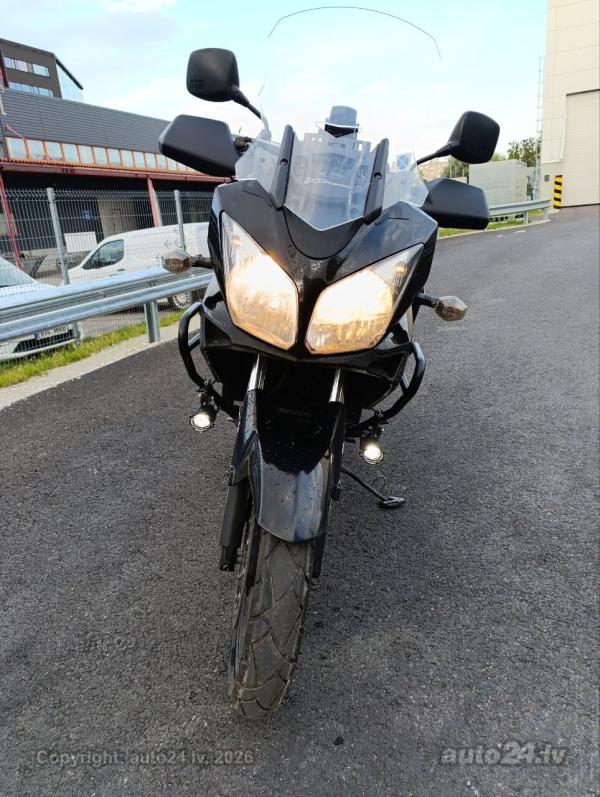 Black Suzuki V-Strom 650 2005 in Tallinn, with an engine capacity of 0.65 L and mileage of 40 thousand km for 3500 €, photo 6 on AUTOMOTO.COM.LV