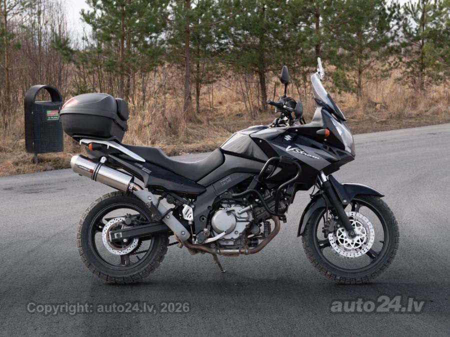 Black Suzuki V-Strom 650 2005 in Tartu, with an engine capacity of 0.65 L and mileage of 94 thousand km for 2799 €, photo 2 on AUTOMOTO.COM.LV