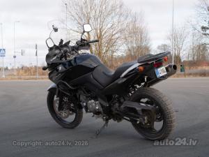 Black Suzuki V-Strom 650 2005 in Tartu, with an engine capacity of 0.65 L and mileage of 94 thousand km for 2799 €, photo 15 on AUTOMOTO.COM.LV