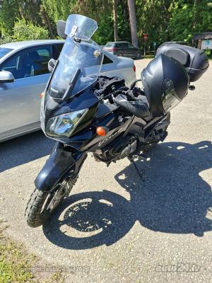 Черный Сузуки V-Strom 650 2005 в Таллин, объемом двигателя 0.65 л и пробегом 0 тыс. км за 2950 €, фото 4 на AUTOMOTO.COM.LV
