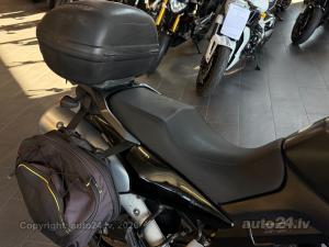 Melns Suzuki V-Strom 650 2006 Tallina, ar dzinēja tilpumu 0.65 L un nobraukumu 65 tūkst. km par 2590 €, foto 5 vietnē AUTOMOTO.COM.LV