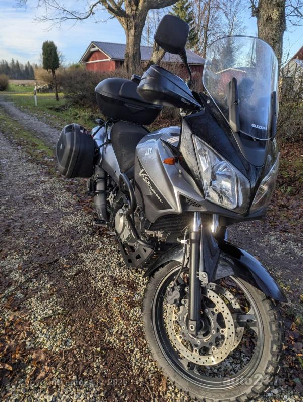 Black Suzuki V-Strom 650 2007 in Tartu, with an engine capacity of 0.65 L and mileage of 75 thousand km for 3000 €, photo 7 on AUTOMOTO.COM.LV