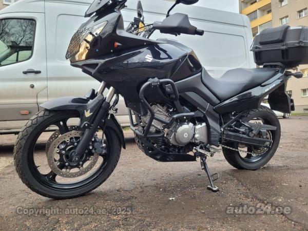 Melns Suzuki V-Strom 650 2009 Tallina, ar dzinēja tilpumu 0.65 L un nobraukumu 40 tūkst. km par 4200 €, foto 11 vietnē AUTOMOTO.COM.LV