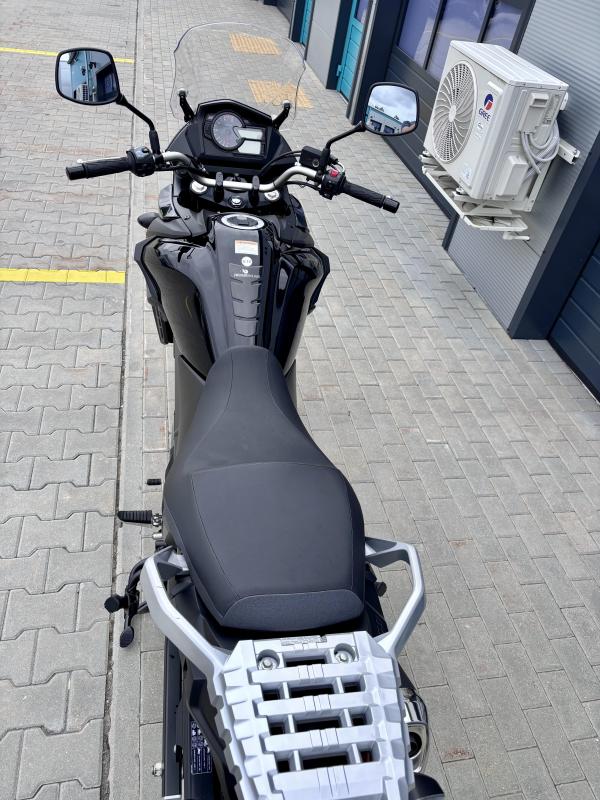 Черный Сузуки V-Strom 650 2019 в Клайпеда, объемом двигателя 6.50 л и пробегом 7 тыс. км за 6200 €, фото 7 на AUTOMOTO.COM.LV