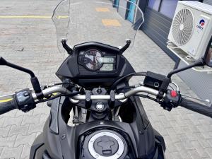 Melns Suzuki V-Strom 650 2019 Klaipėda, ar dzinēja tilpumu 6.50 L un nobraukumu 7 tūkst. km par 6200 €, foto 9 vietnē AUTOMOTO.COM.LV