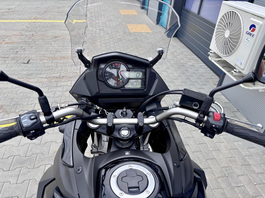 Melns Suzuki V-Strom 650 2019 Klaipėda, ar dzinēja tilpumu 6.50 L un nobraukumu 7 tūkst. km par 6200 €, foto 9 vietnē AUTOMOTO.COM.LV