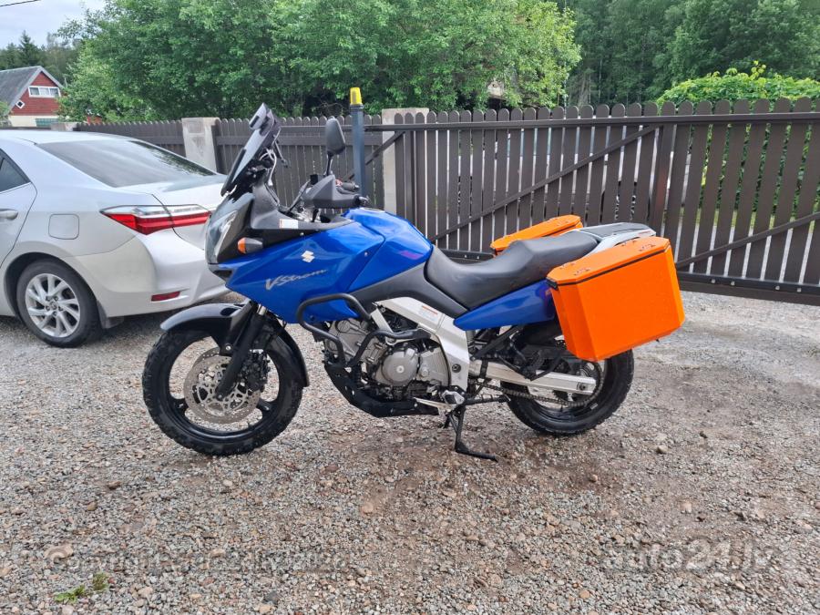 Синий Сузуки V-Strom 650 2004 в Таллин, объемом двигателя 0.65 л и пробегом 57 тыс. км за 3000 €, фото 7 на AUTOMOTO.COM.LV