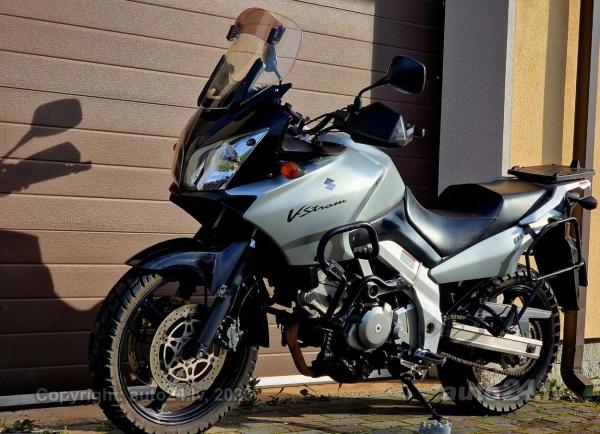 Suzuki V-Strom 650 2004 in Tallinn, with an engine capacity of 0.65 L and mileage of 78 thousand km for 2850 €, photo 2 on AUTOMOTO.COM.LV