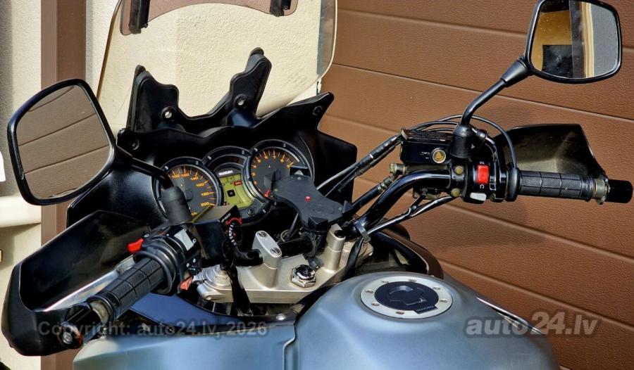Сузуки V-Strom 650 2004 в Таллин, объемом двигателя 0.65 л и пробегом 78 тыс. км за 2850 €, фото 3 на AUTOMOTO.COM.LV