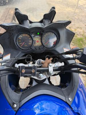Сузуки V-Strom 650 2004 в Тарту, объемом двигателя 0.65 л и пробегом 0 тыс. км за 3400 €, фото 4 на AUTOMOTO.COM.LV