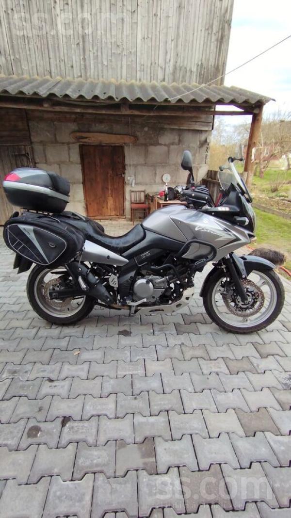 Сузуки V-Strom 650 2009 в Лудза, объемом двигателя 0.65 л и пробегом 0 тыс. км за 3300 €, фото 2 на AUTOMOTO.COM.LV