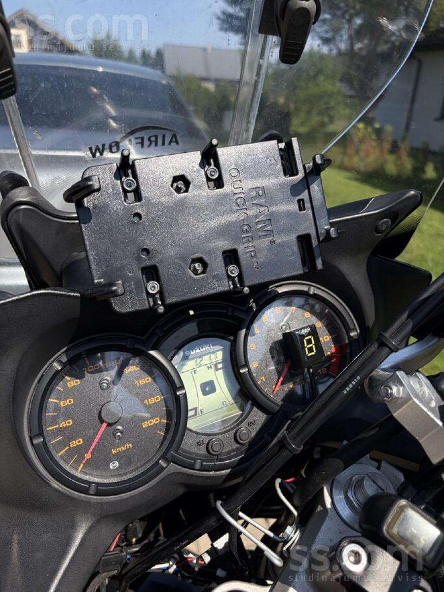 Suzuki V-Strom 2009 in Riga, with an engine capacity of 0.65 L and mileage of 0 thousand km for 3550 €, photo 10 on AUTOMOTO.COM.LV