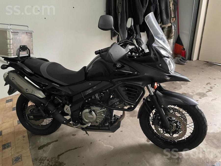 Suzuki V-Strom 2016 Jūrmala, ar dzinēja tilpumu 0.65 L un nobraukumu 0 tūkst. km par 4600 €, foto 3 vietnē AUTOMOTO.COM.LV