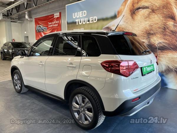Smilšu krāsa Suzuki Vitara 2019 Tallina, ar dzinēja tilpumu 1.40 L un nobraukumu 104 tūkst. km par 15900 €, foto 3 vietnē AUTOMOTO.COM.LV