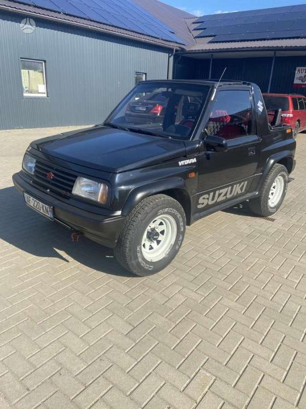 Black Suzuki Vitara 1991 in Taurage, with an engine capacity of 1.60 L and mileage of 134 thousand km for 5000 €, photo 1 on AUTOMOTO.COM.LV