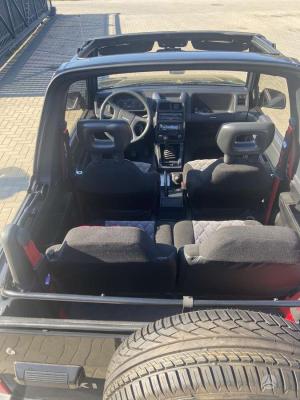 Black Suzuki Vitara 1991 in Taurage, with an engine capacity of 1.60 L and mileage of 134 thousand km for 5000 €, photo 5 on AUTOMOTO.COM.LV
