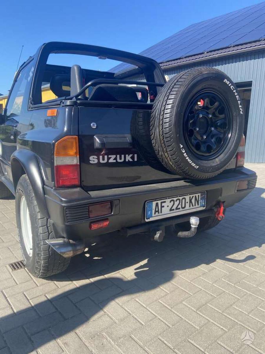 Black Suzuki Vitara 1991 in Taurage, with an engine capacity of 1.60 L and mileage of 134 thousand km for 5000 €, photo 15 on AUTOMOTO.COM.LV