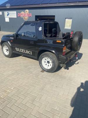 Black Suzuki Vitara 1991 in Taurage, with an engine capacity of 1.60 L and mileage of 134 thousand km for 5000 €, photo 17 on AUTOMOTO.COM.LV