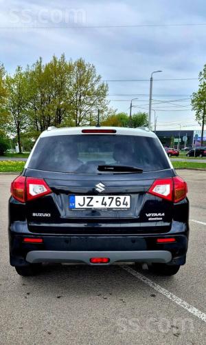 Black Suzuki Vitara 2015 in Riga, with an engine capacity of 1.60 L and mileage of 206 thousand km for 8300 €, photo 7 on AUTOMOTO.COM.LV