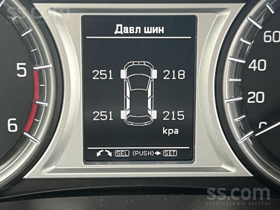 Black Suzuki Vitara 2016 in Riga, with an engine capacity of 1.60 L and mileage of 0 thousand km for 9990 €, photo 26 on AUTOMOTO.COM.LV