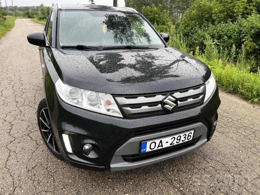 Melns Suzuki Vitara 2016 Rīga, ar dzinēja tilpumu 1.60 L un nobraukumu 0 tūkst. km par 9870 €, foto 5 vietnē AUTOMOTO.COM.LV