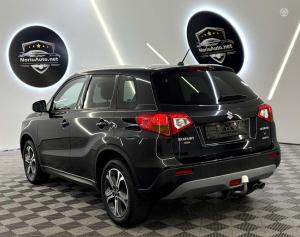 Black Suzuki Vitara 2017 in Marijampole, with an engine capacity of 1.60 L and mileage of 171 thousand km for 10250 €, photo 5 on AUTOMOTO.COM.LV