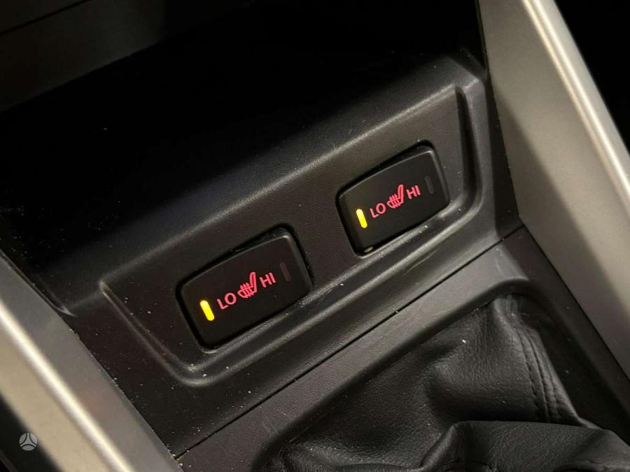 Black Suzuki Vitara 2017 in Marijampole, with an engine capacity of 1.60 L and mileage of 171 thousand km for 10250 €, photo 16 on AUTOMOTO.COM.LV