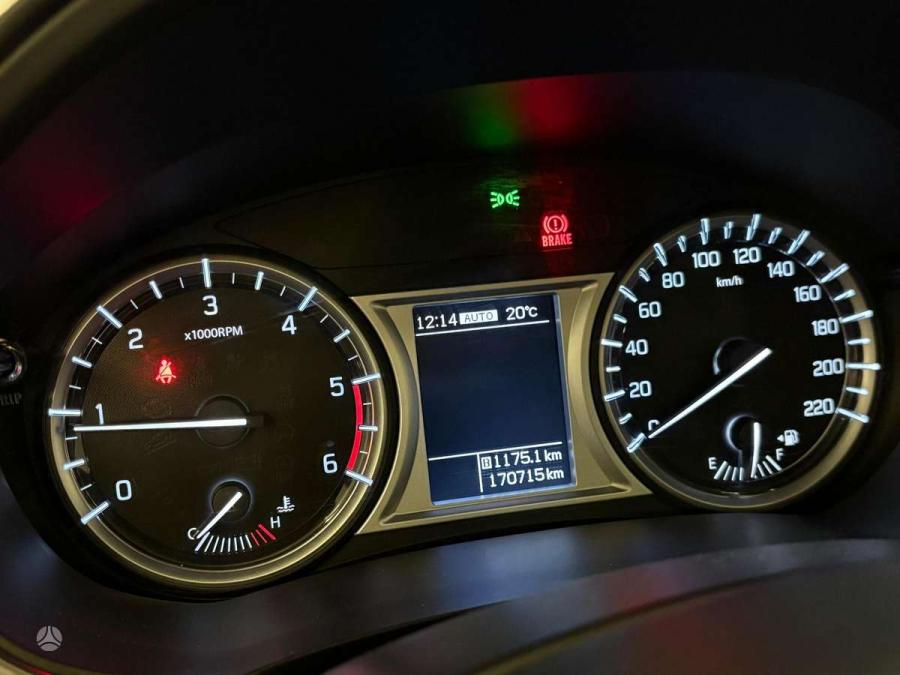 Black Suzuki Vitara 2017 in Marijampole, with an engine capacity of 1.60 L and mileage of 171 thousand km for 10250 €, photo 18 on AUTOMOTO.COM.LV