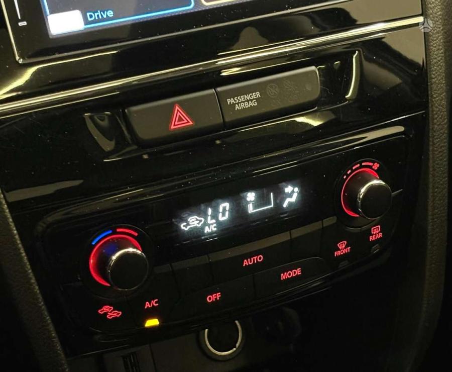Black Suzuki Vitara 2017 in Marijampole, with an engine capacity of 1.60 L and mileage of 171 thousand km for 10250 €, photo 29 on AUTOMOTO.COM.LV