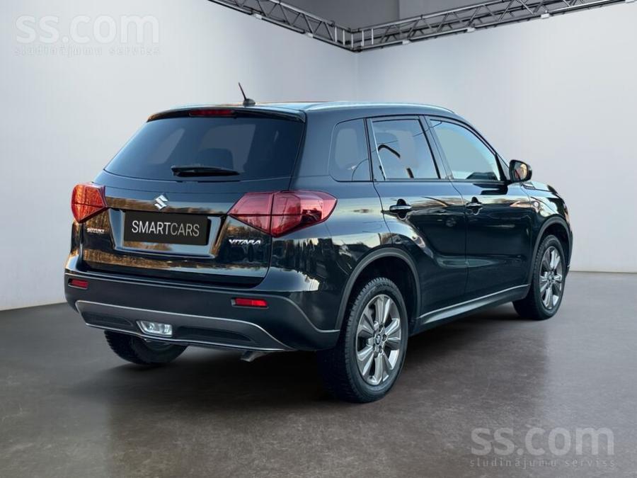 Melns Suzuki Vitara 2020 Rīga, ar dzinēja tilpumu 1.40 L un nobraukumu 65 tūkst. km par 15850 €, foto 5 vietnē AUTOMOTO.COM.LV