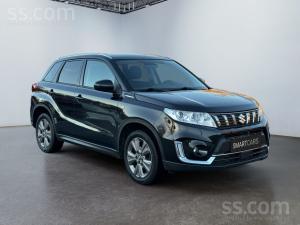 Black Suzuki Vitara 2020 in Riga, with an engine capacity of 1.40 L and mileage of 65 thousand km for 15850 €, photo 7 on AUTOMOTO.COM.LV